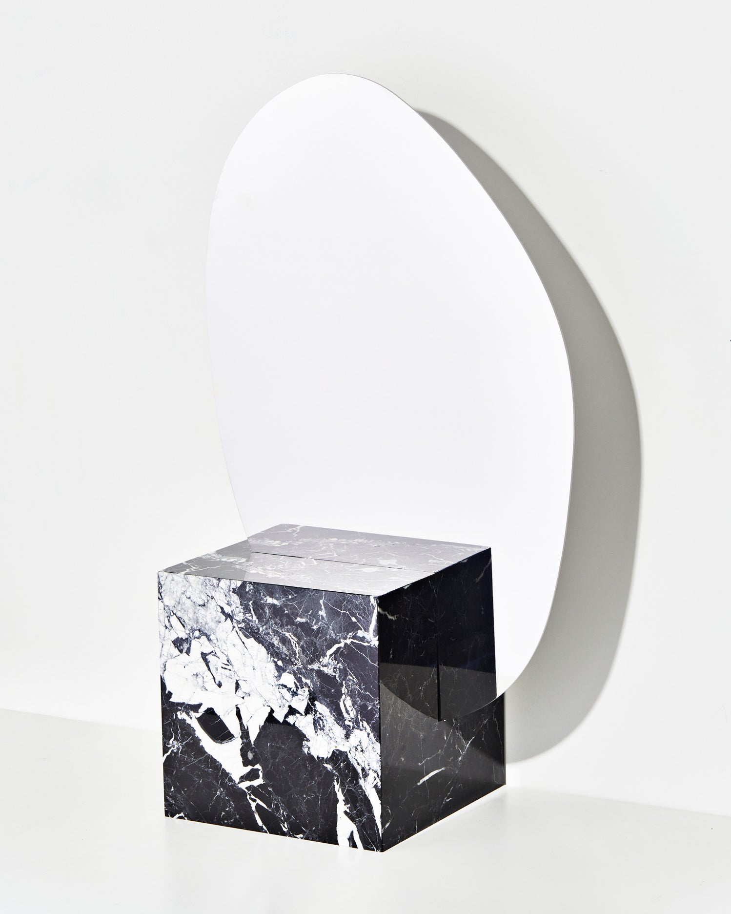 Mirrors – Slash Objects